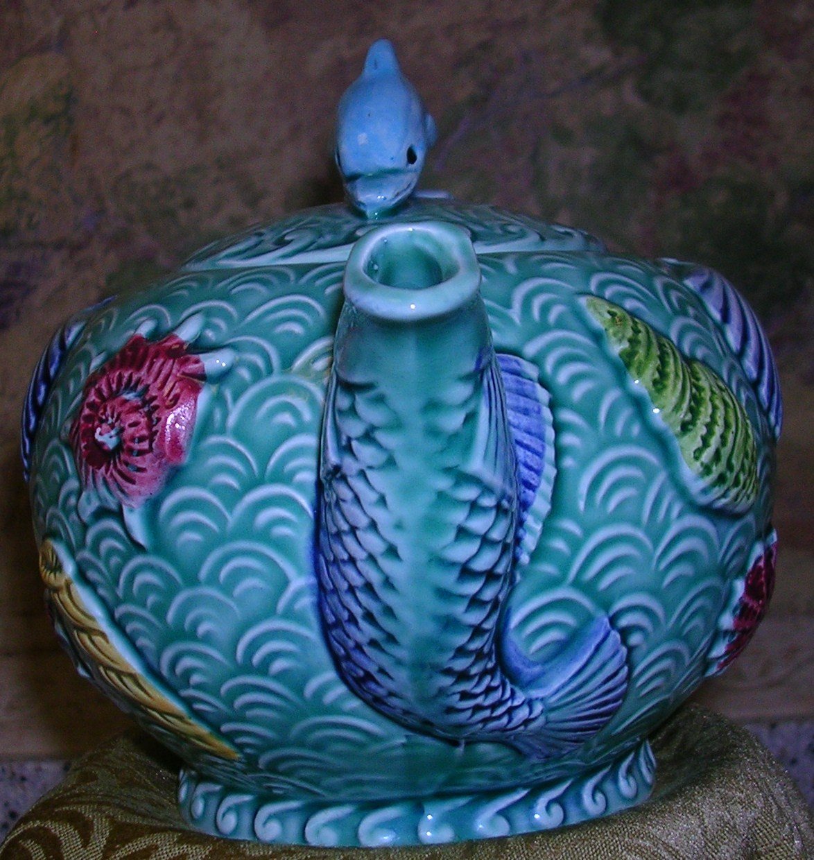 Teapot Takahashi San Francisco Japan Dolphin and Coral, Price Includes S&H