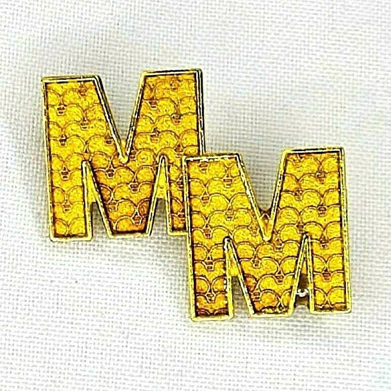 Mickey Mouse Memories MM Logo Gold February Disney Store 2018 DS Pin 130800