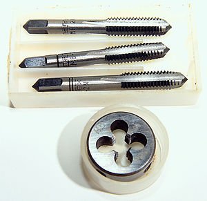 M8 metric hand tap screw thread set 3 pieces tap & 1 pc die 1.25 pitch