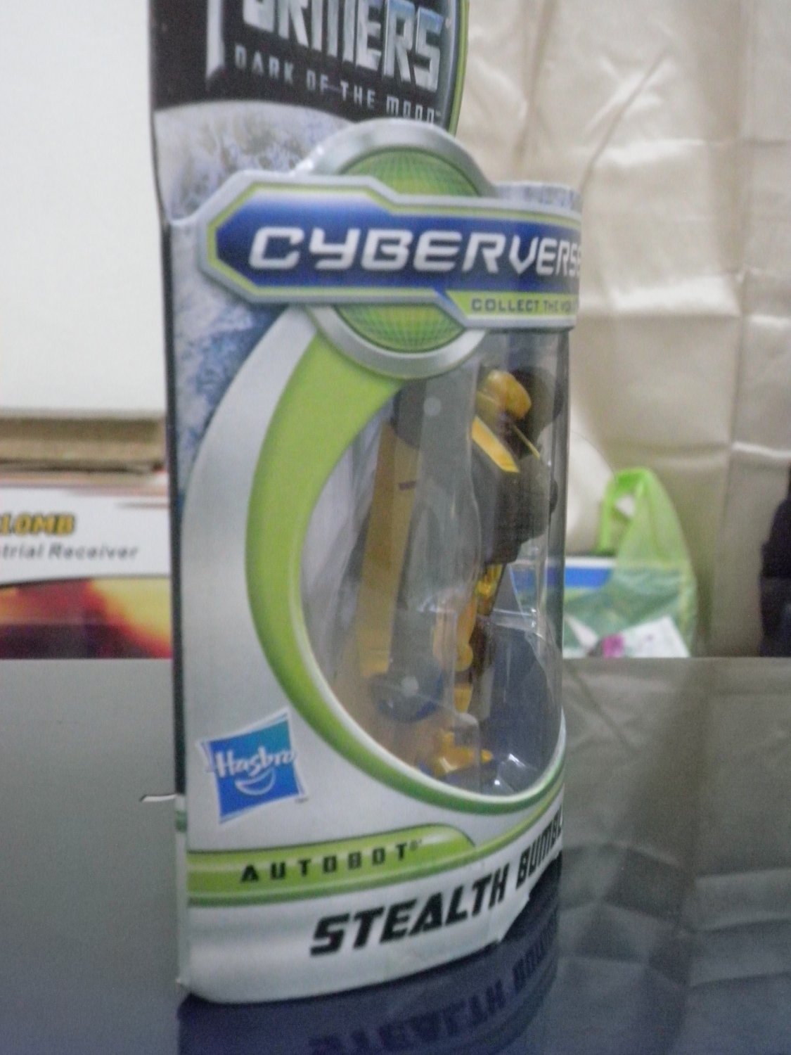 Stealth Bumble Bee Transformers DOTM Legion/Legends Class Action Figure