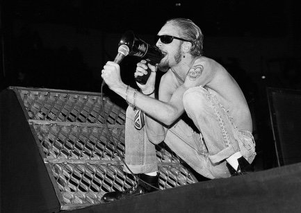 Layne Staley - Alice In Chains 8”x10” BW Concert Photo (Brand New)