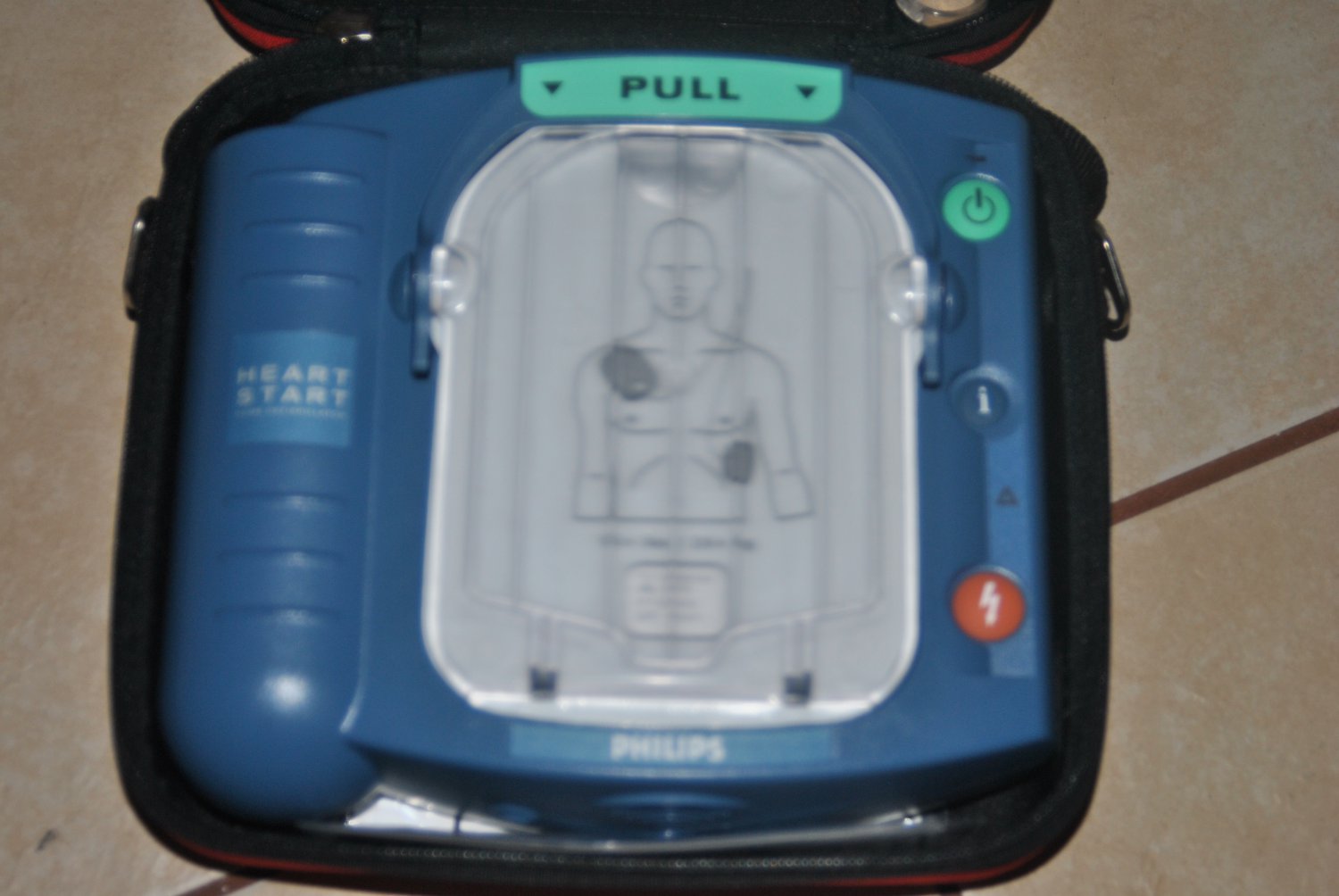 Philips Heart Start Home Defibrillator HS1 with Case M5070A nov17 #A