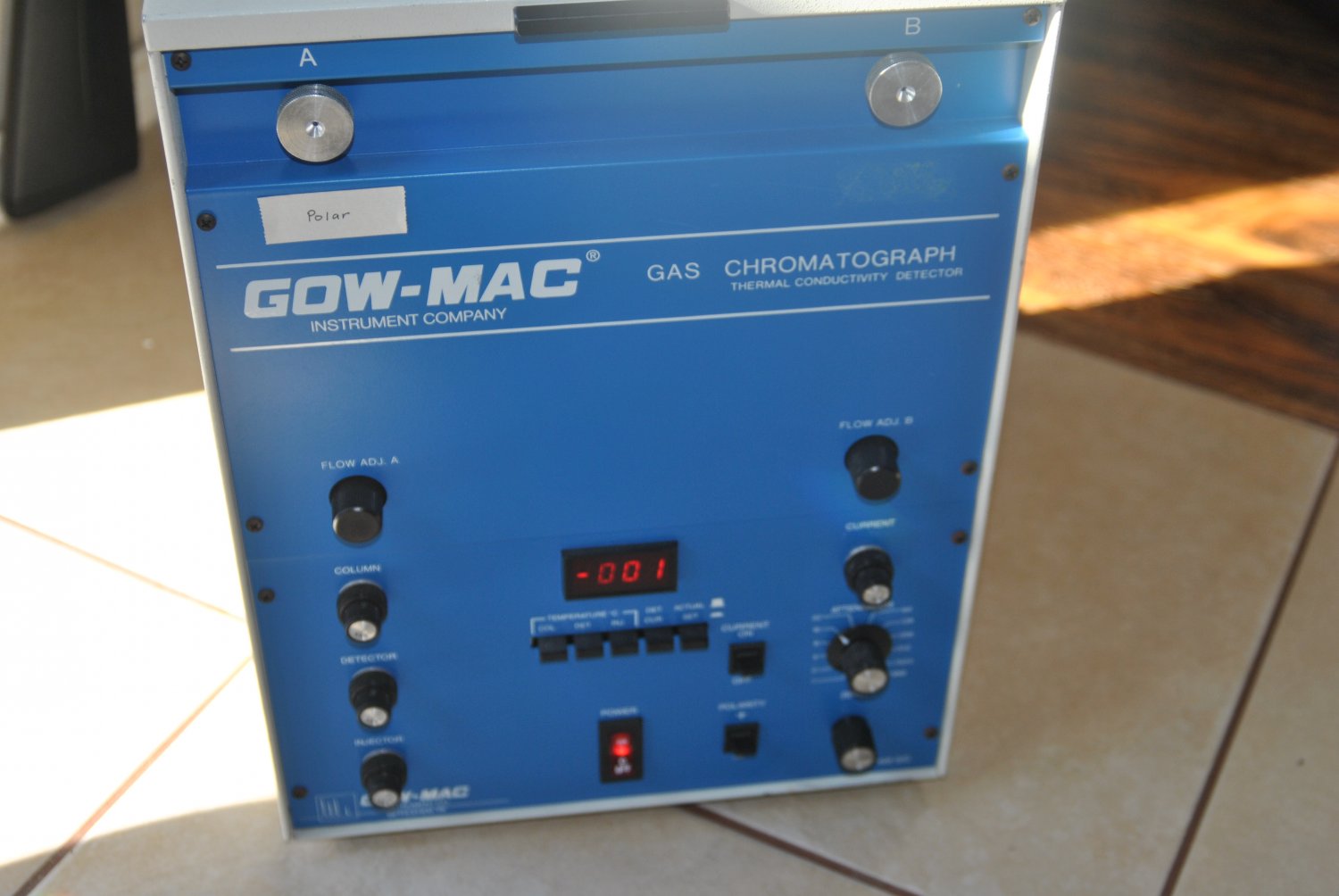 Gow-Mac Instruments Company Gas Chromatograph 69-400-TCD series 400 G/C ...