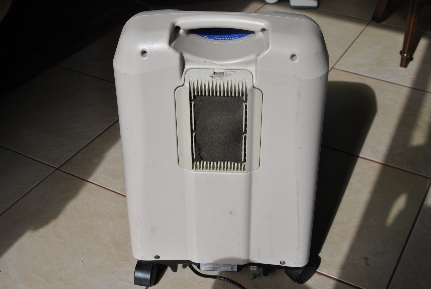 Invacare Perfecto 2 TM V Oxygen Concentrator IRC5PO2V 33176 hrs mar18 #16B