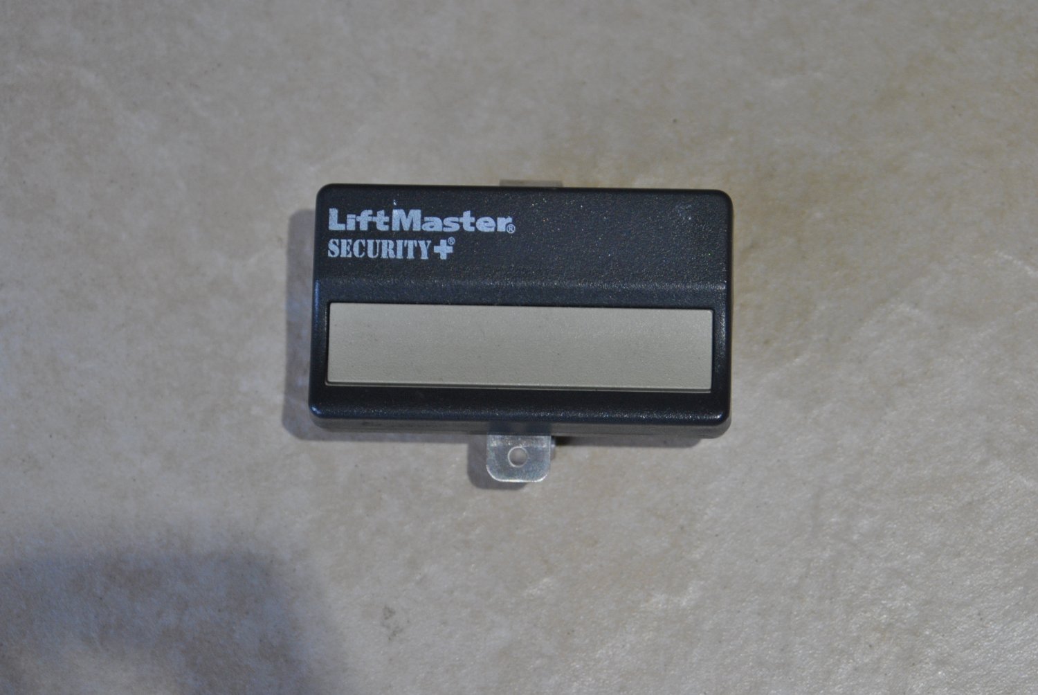 LiftMaster Security + 971LM Garage Door Opener with visor clip mar18 #17