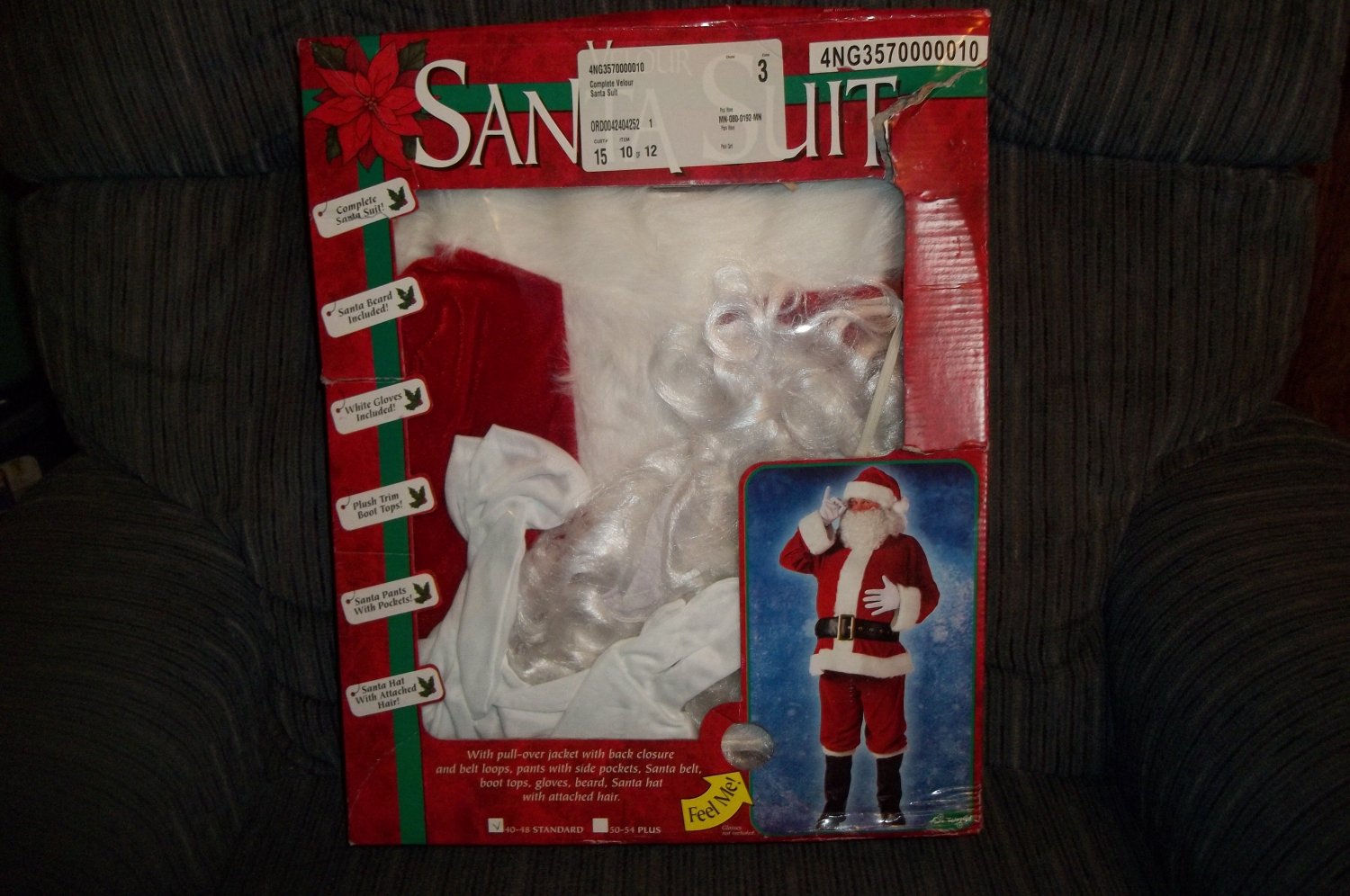 COMPLETE SANTA SUIT IN BOX NEW