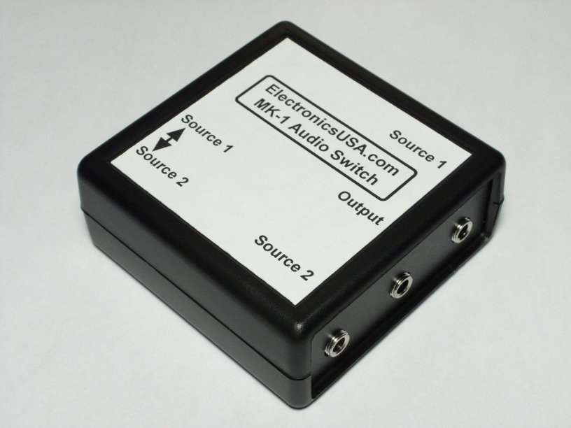 A-B Audio Switch for 3.5mm Mini Plugs | 2 In 1 Out