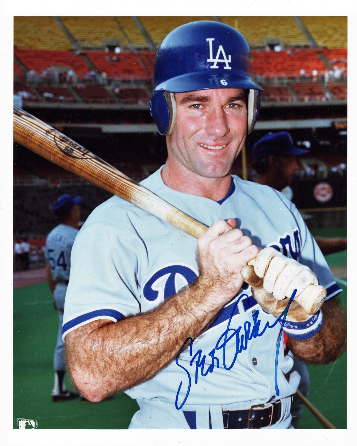 STEVE GARVEY Signed Autographed 8x10 Photograph Dodgers Padres