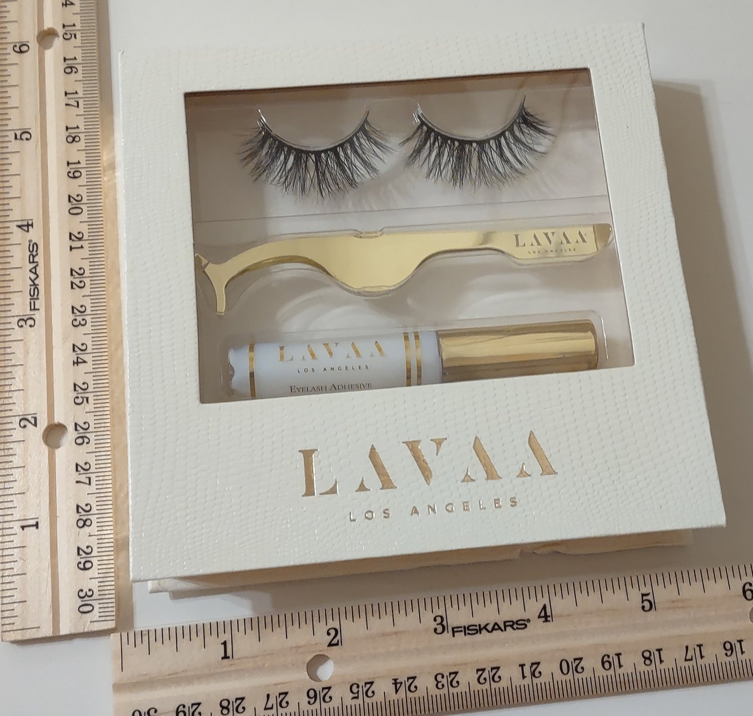 Lavaa Los Angeles Flirty Lash Set ~ 3D Mink Lashes in FLIRTY + Eyelash Adhesive + Applicator