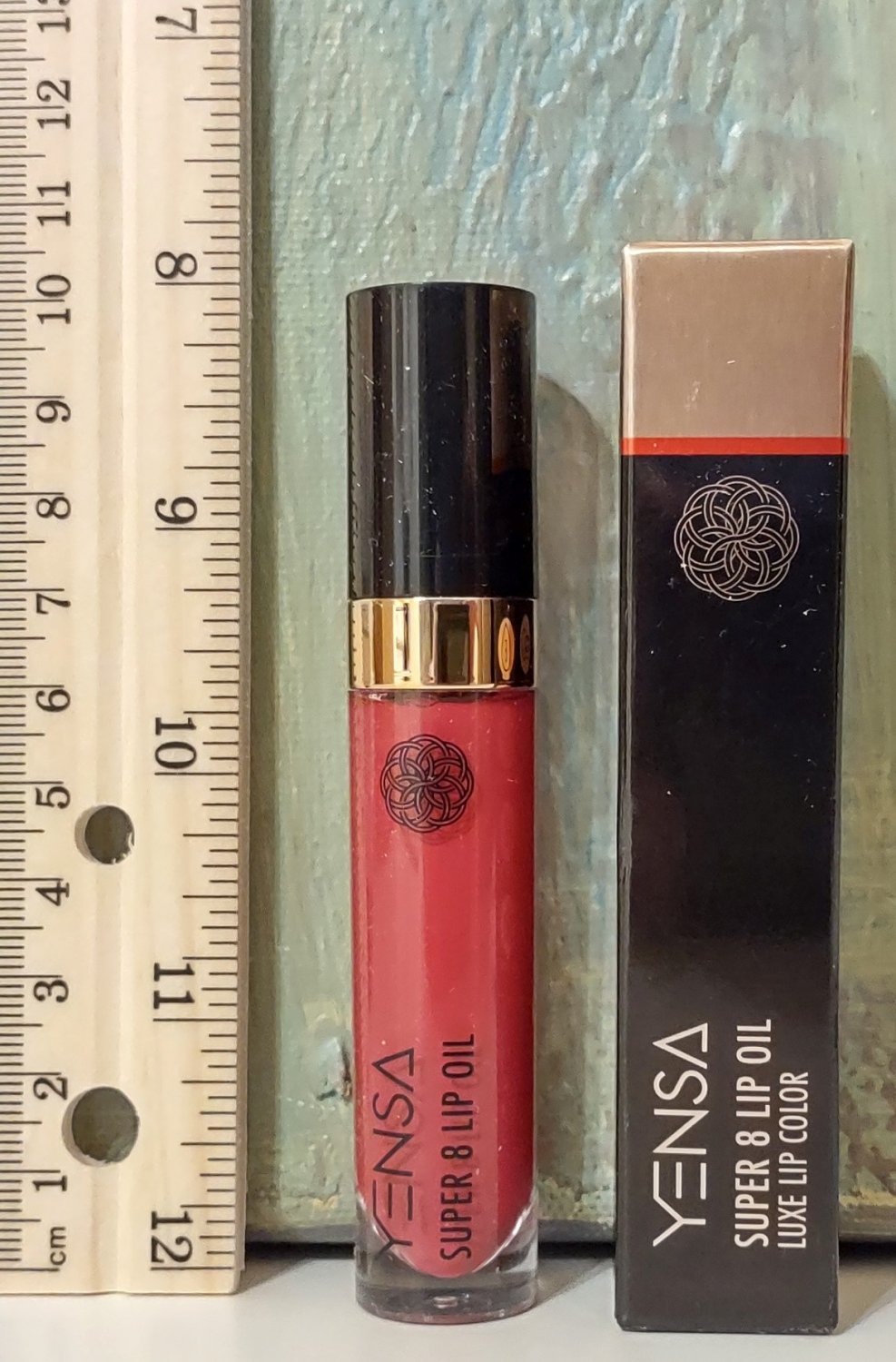 Yensa Super 8 Lip Oil ~ BOSS BERRY ~ .23 oz / 6.8 ml Full Size