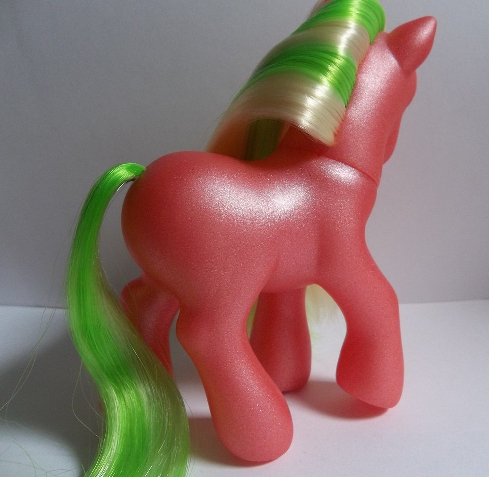 Applejack My Little Pony G3 apple symbol