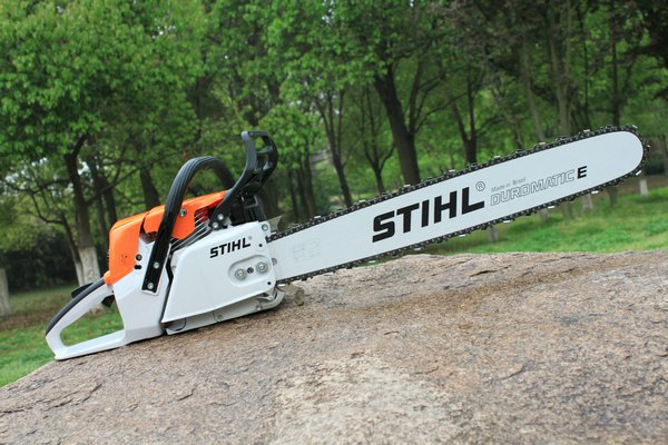 CHAINSAW STIHL MS381 72.2CC 3.9KW 20 inch guide bar and chain