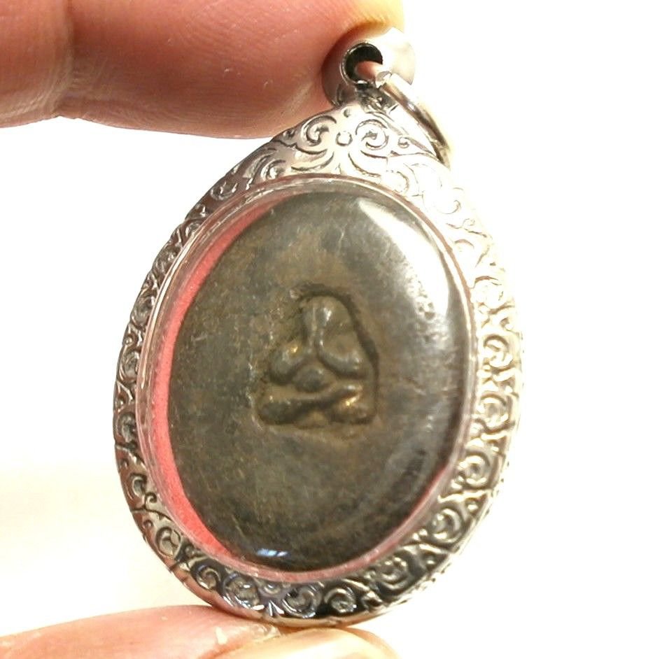 LP SUK SOOK BLESSING BACK MAGIC CLOSE EYE BUDDHA AMULET LUCKY RICH THAI ...