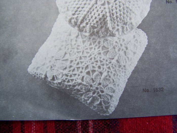 USA 1 Cent Shipping Mary Maxim Vintage Crochet Pattern Square Pillow 1632