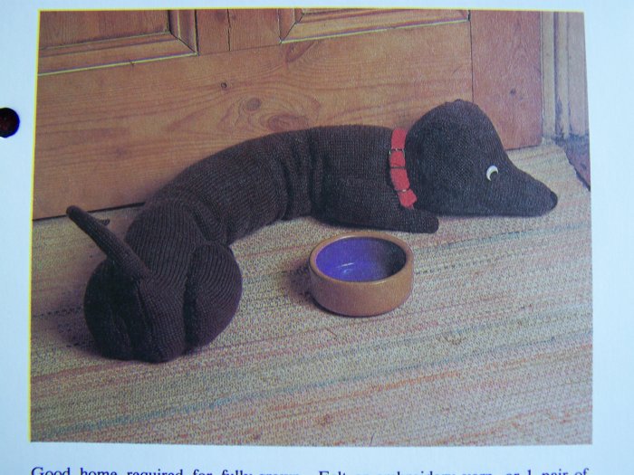 1 Cent USA S&H VIntage Dachshund Dog Draft Stopper Dodger Knitting Pattern