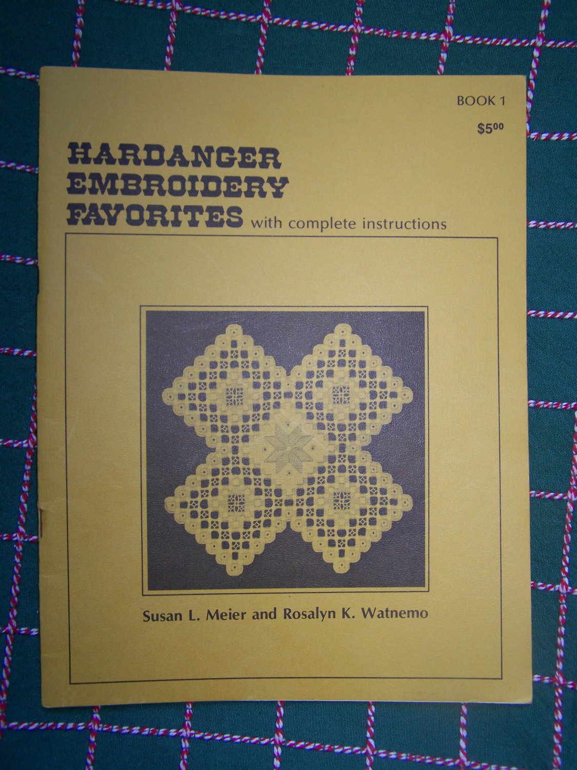 15 Vintage Hardanger Embroidery Patterns Doilies Table Runner Bun ...