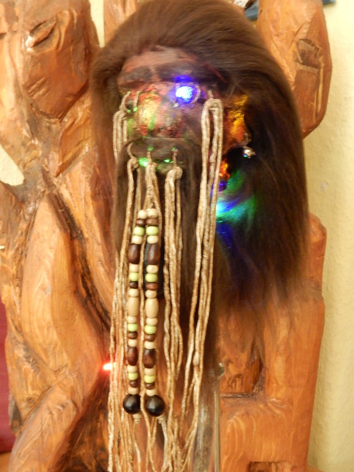 REAL LEATHER SHRUNKEN HEAD " TSANTSA object d·art