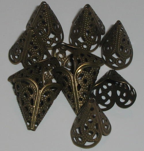 18 Antique Brass Bead Caps 12x9mm (bcb7)