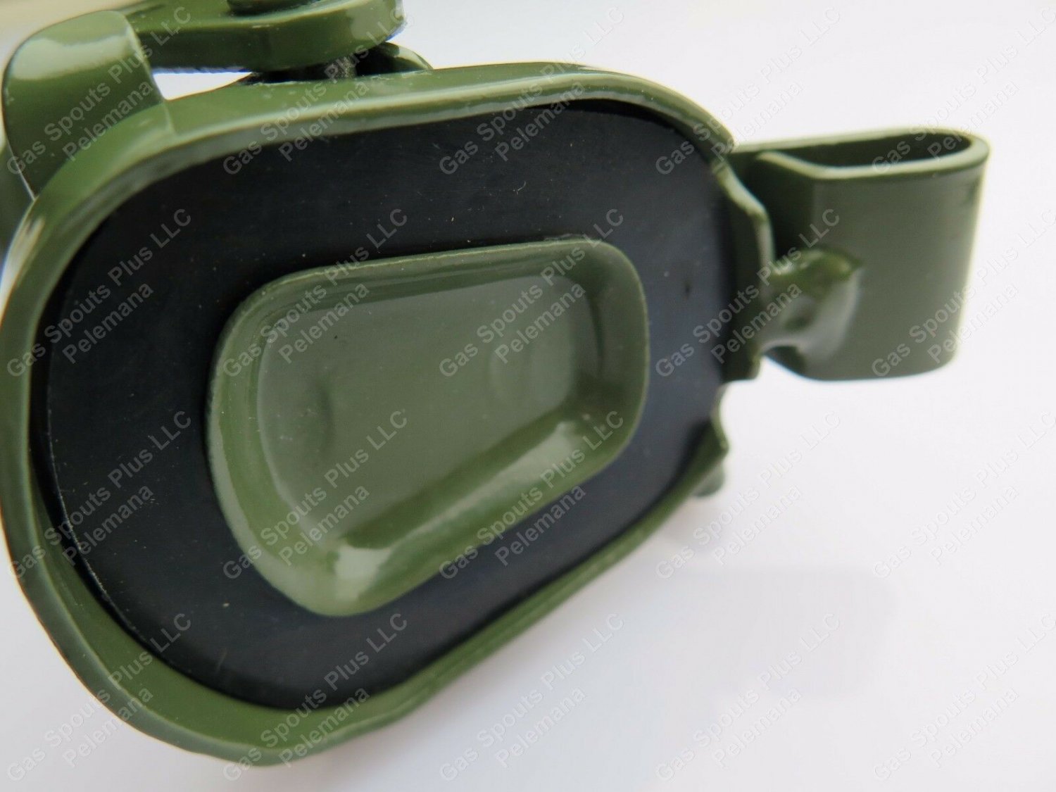 Kiwanis International Pin Pack Of 3 Wavian 2238 NATO Jerry Can ...