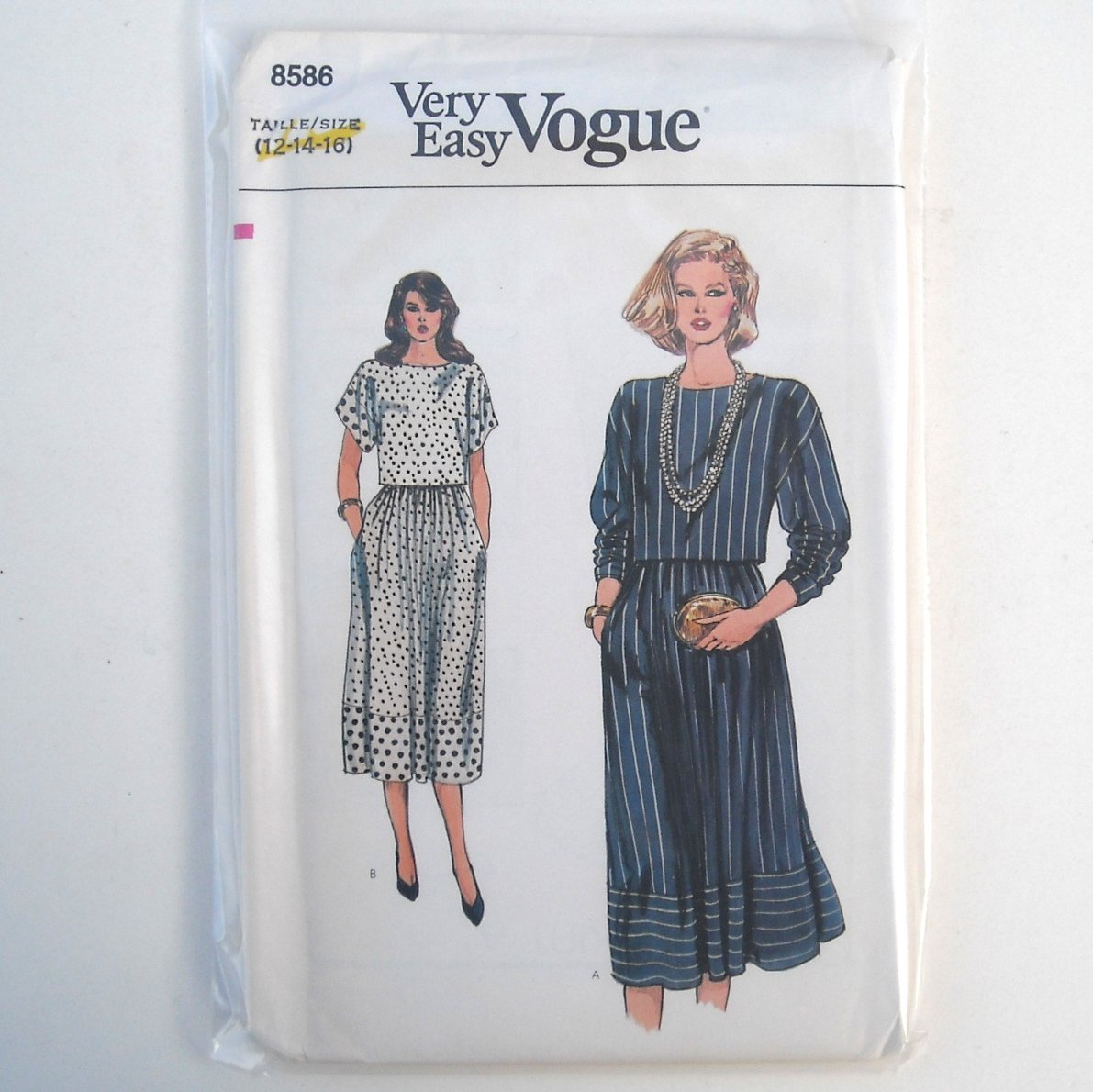 Vogue Very Easy Pattern 8586 Size 12 14 16 Misses Top and Skirt
