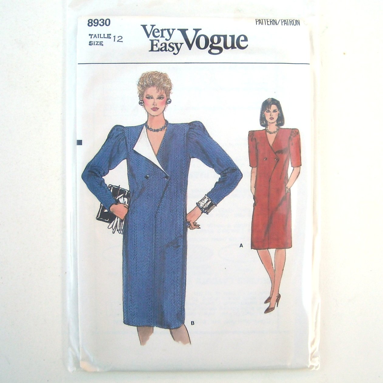 Vogue Very Easy Pattern 8930 Size 12 Misses Dress