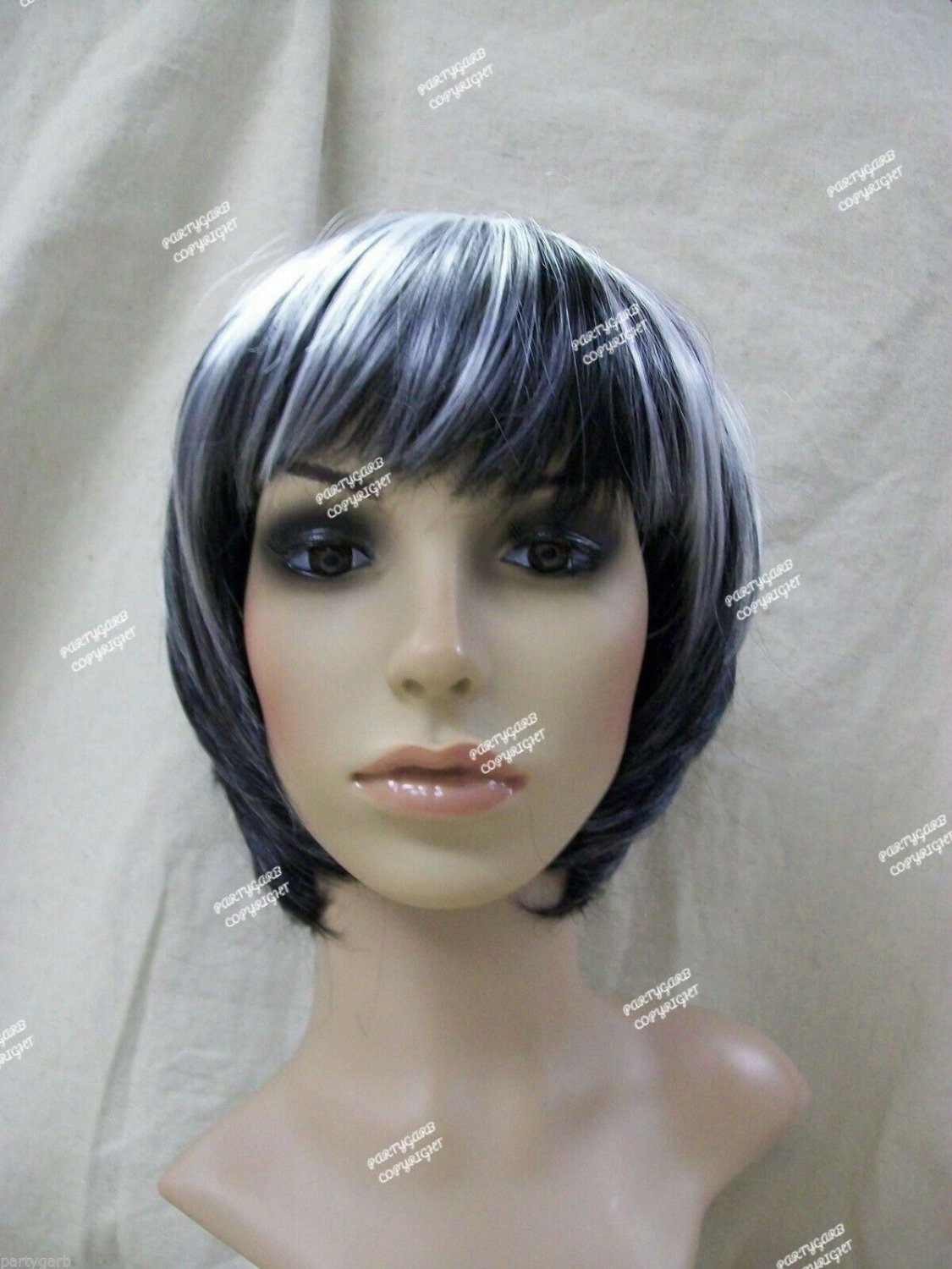 Black White Streaks Quirky Bob Wig Cruella De Vil Evil Madame Villain ...