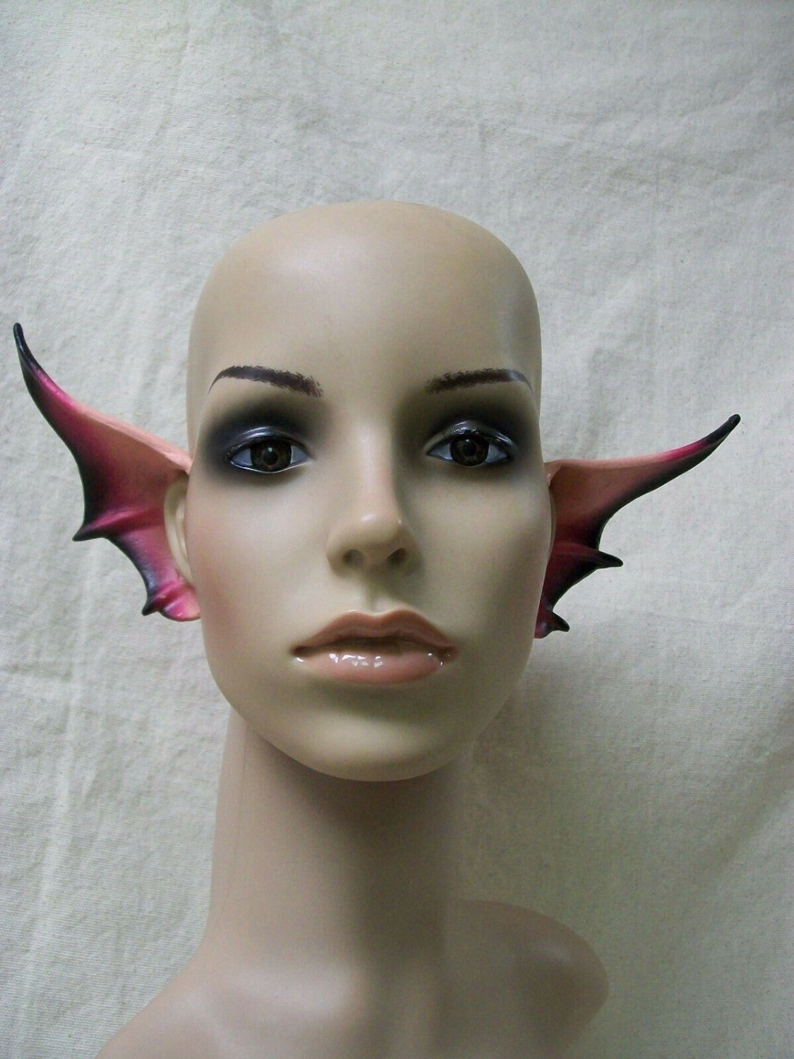Gargoyle Ears Pink Webbed Aquatic Swamp Creature Mermaid Sea Horse ...