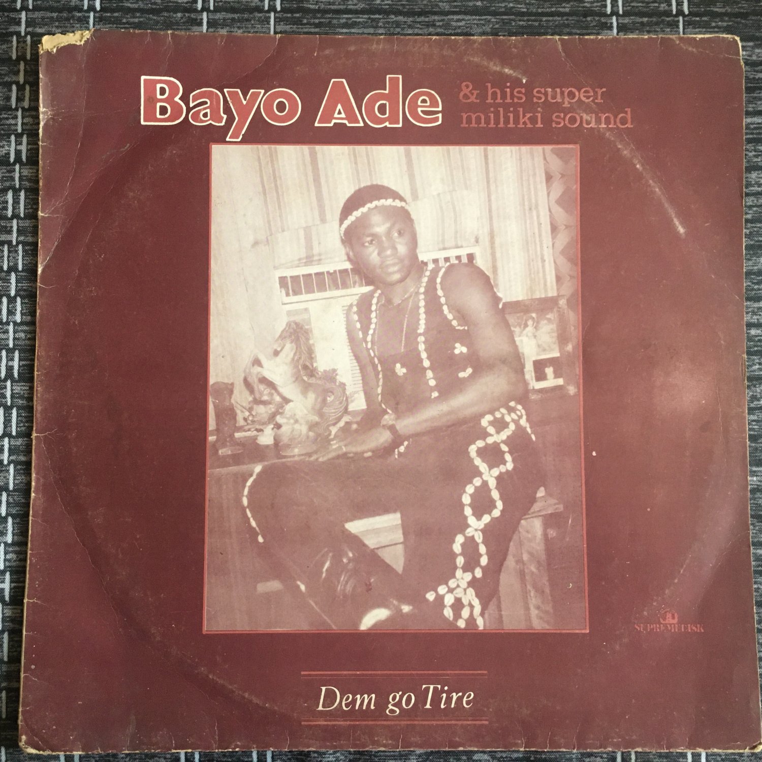 BAYO ADE & HISSUPER MILIKI SOUND LP dem go tired NIGERIA JUJU mp3 LISTEN