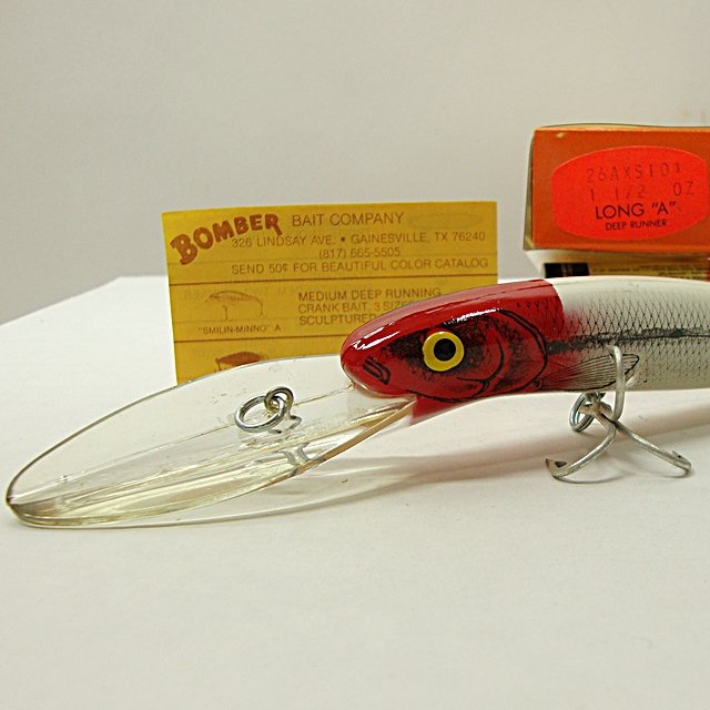 Vintage Bomber Fishing Lure Long A Deep Runner Salt Water