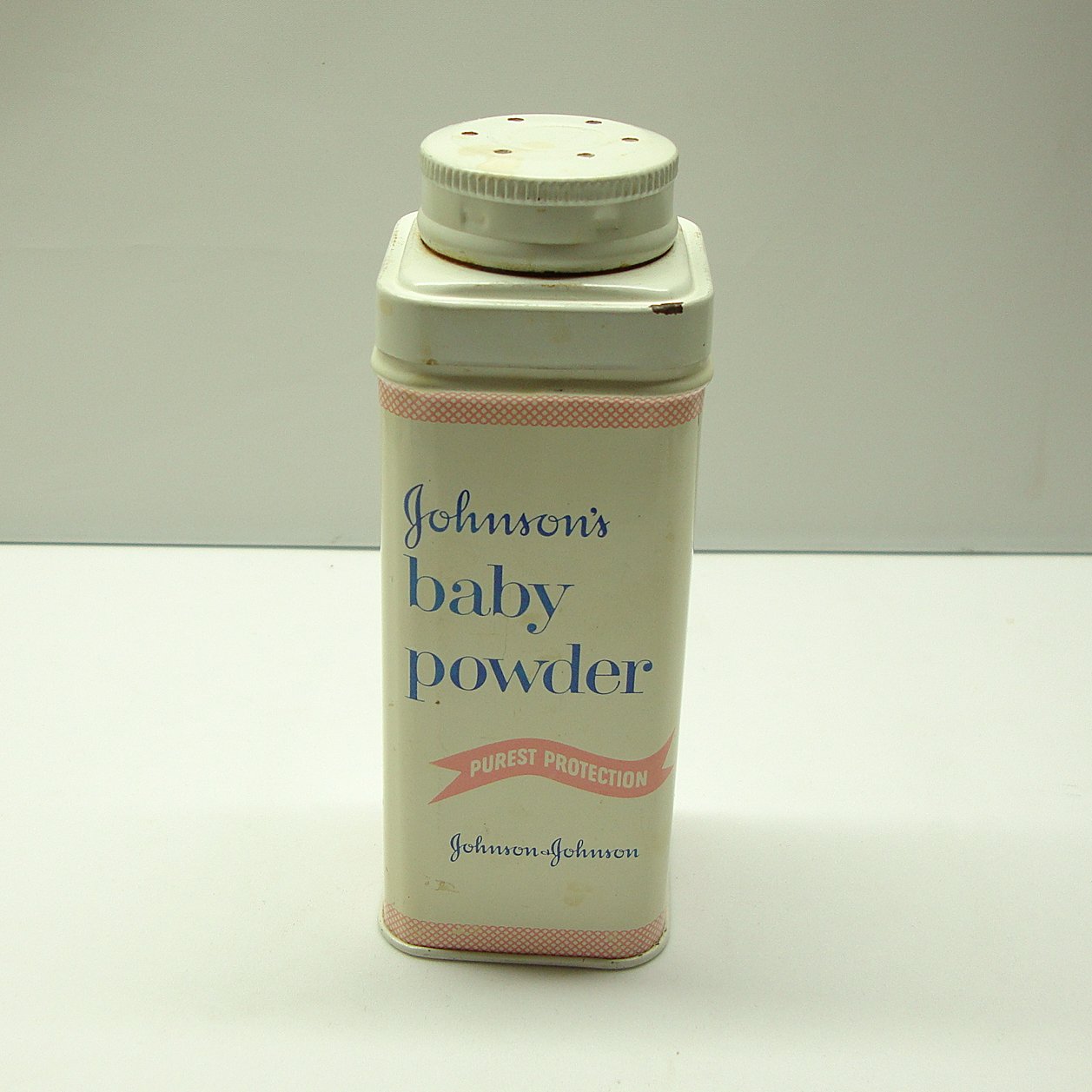 Johnson's Baby Powder 4 Oz Tin, Vintage 1960s - 1970s