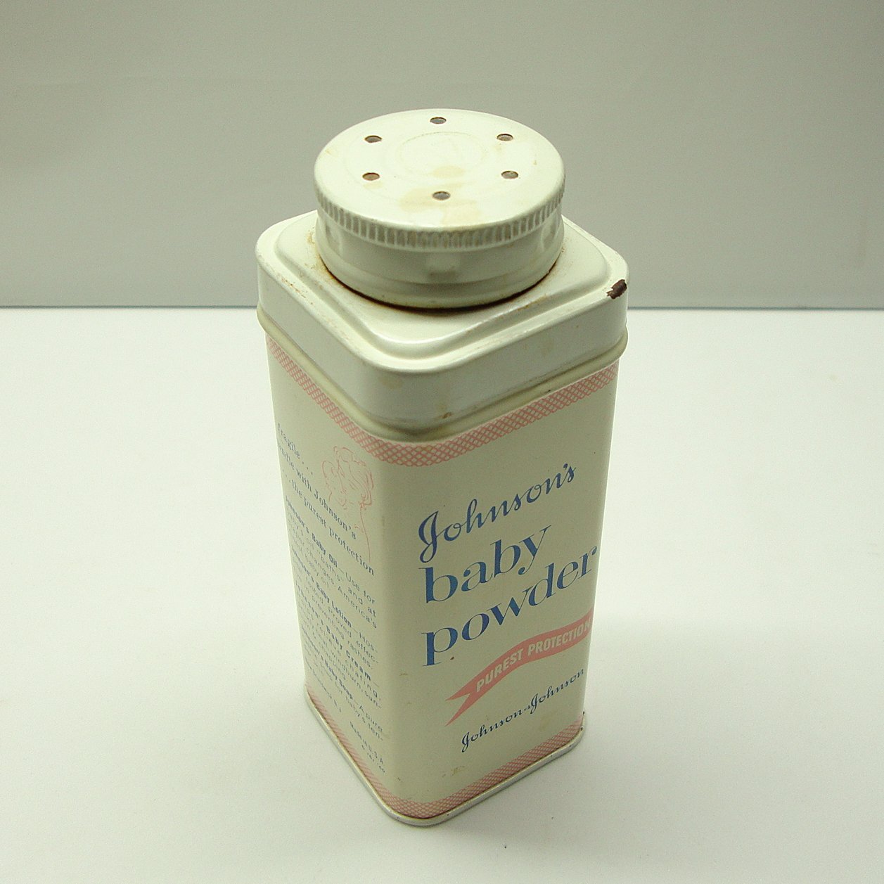 Johnson's Baby Powder 4 Oz Tin, Vintage 1960s - 1970s