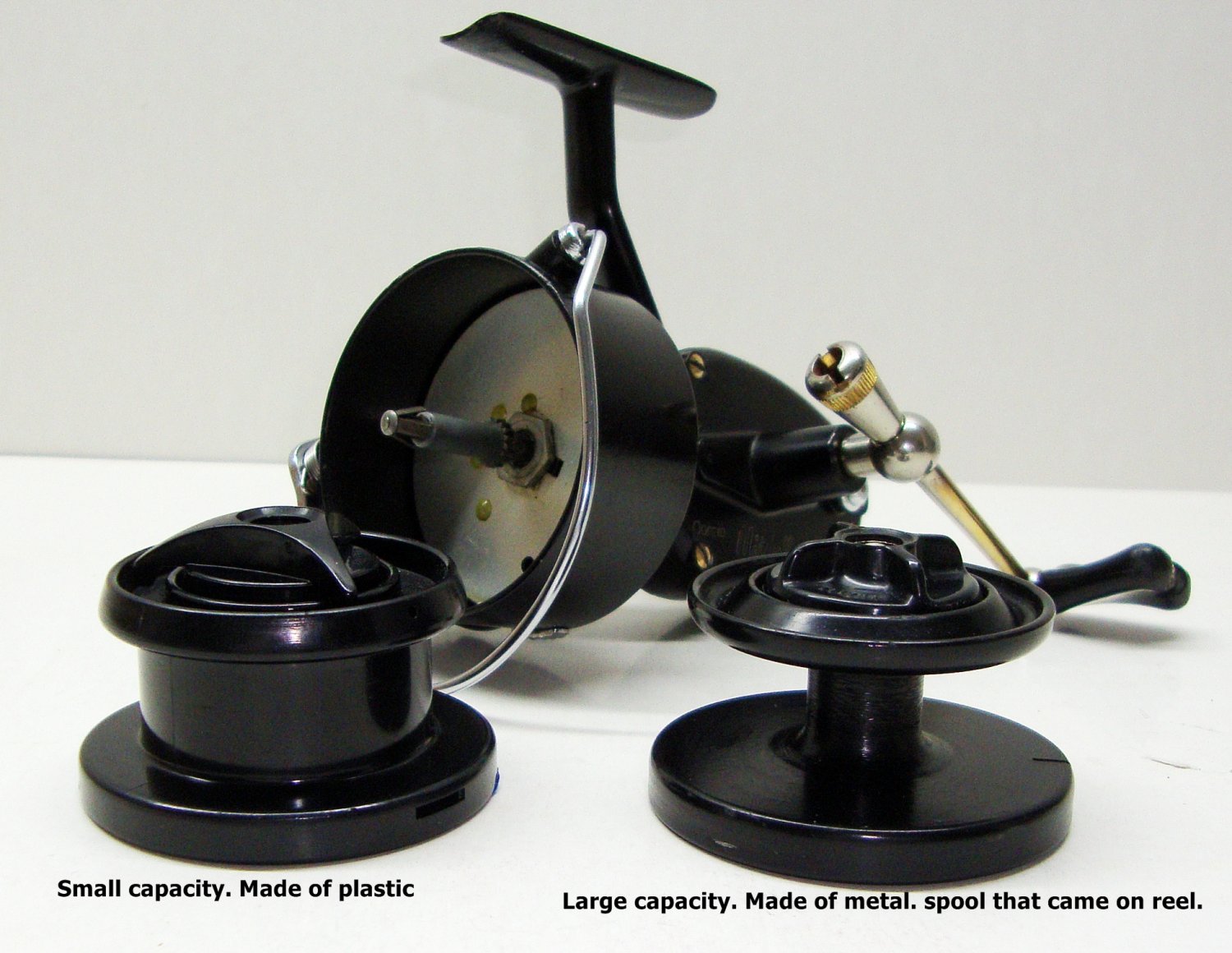 Garcia Mitchell Fishing Reel 330 Foot #5527079 Very Nice