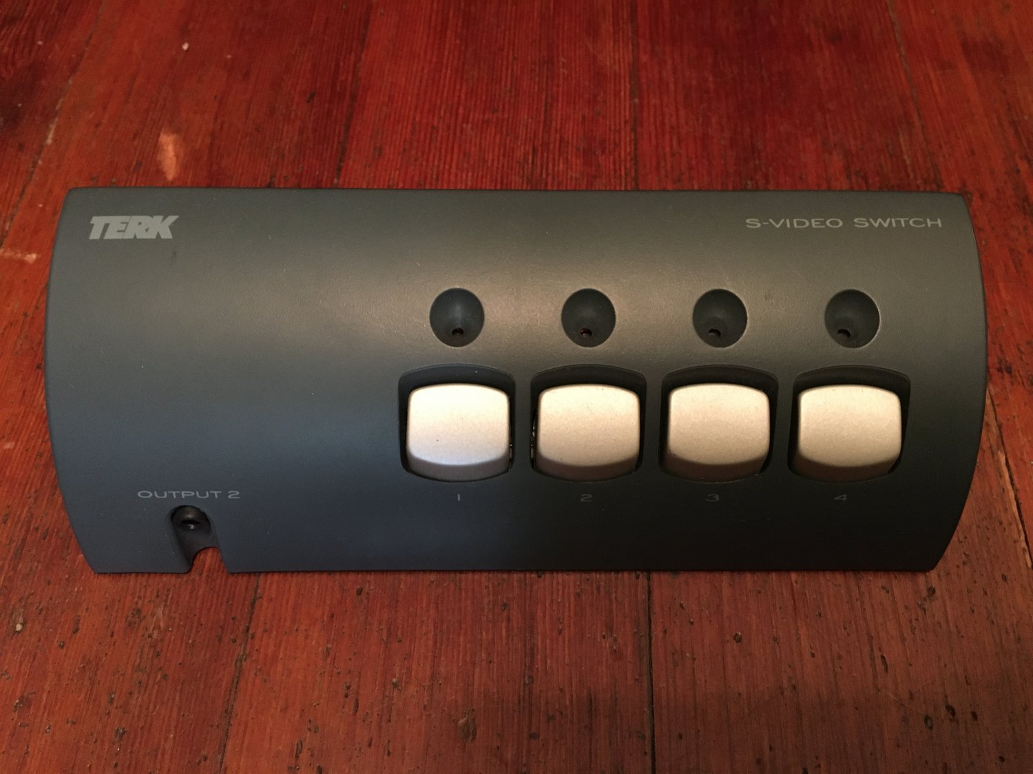 Terk S-Video Switch 4-Way Input 2-Way Output