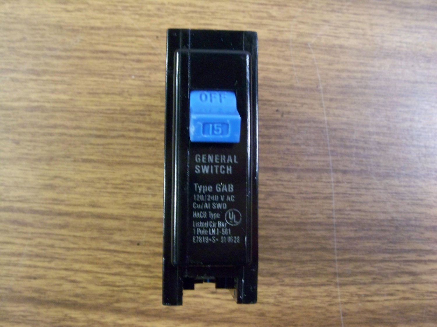 General Switch GAB Circuit Breaker (GS-15-H) 15Amp 240Volt 1Pole 10kA ...