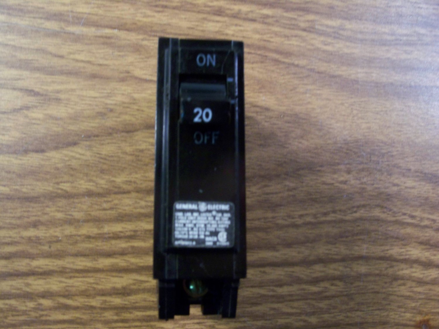 GE THQL Circuit Breaker (THQL1120) 20Amp 240Volt 1Pole 10kA *USED*