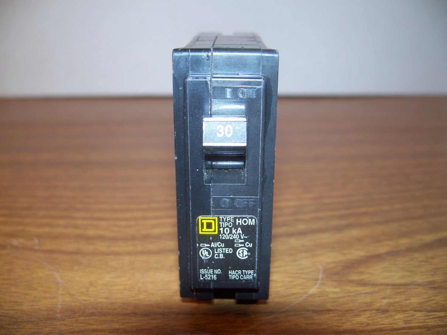 Square D HOM Circuit Breaker (HOM130) 30Amp 240Volt 1Pole 10kA *NOB*