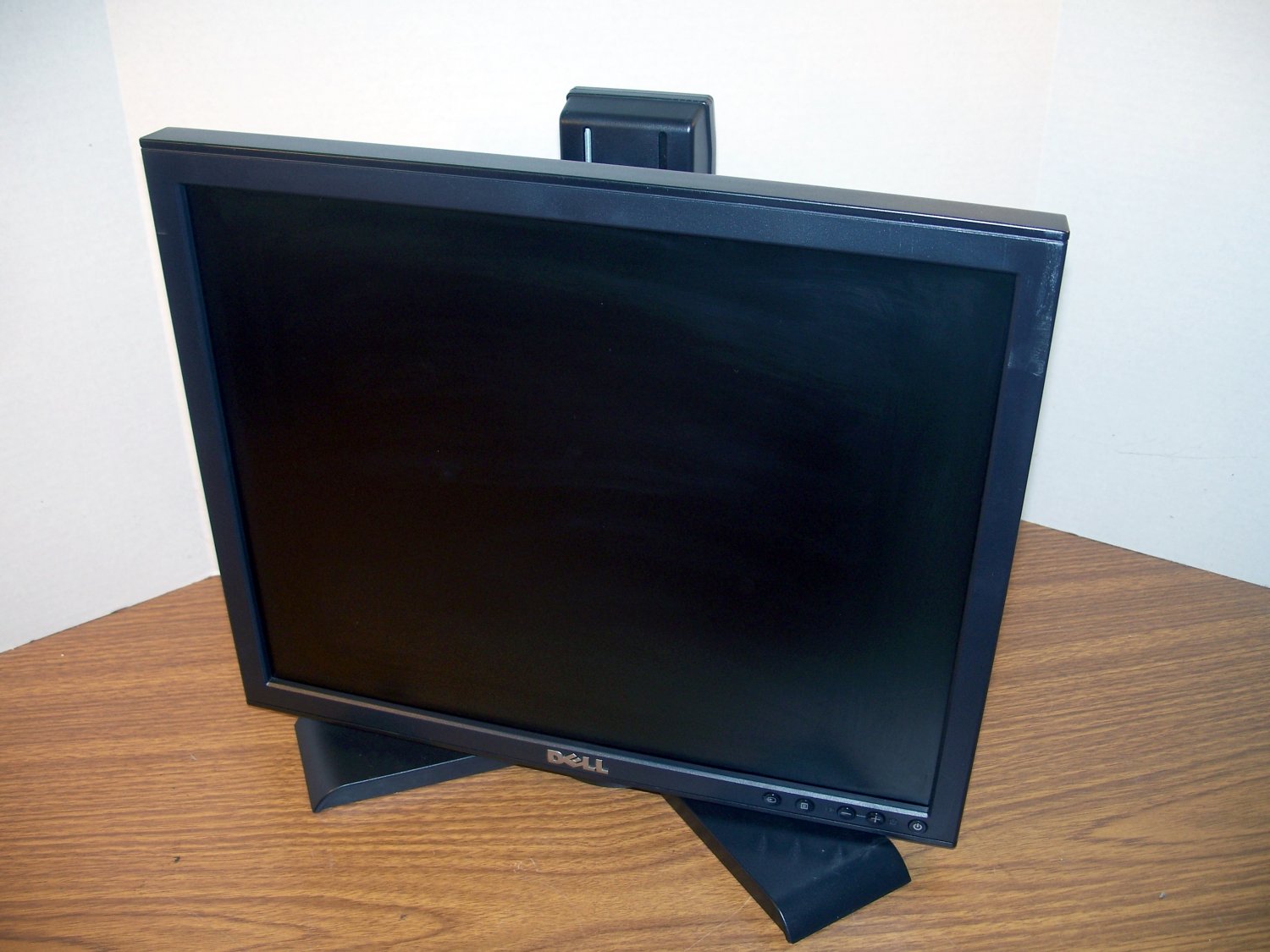 Dell 17" 1280x1024 Black LCD Flat Panel Monitor (P170St) *USED*