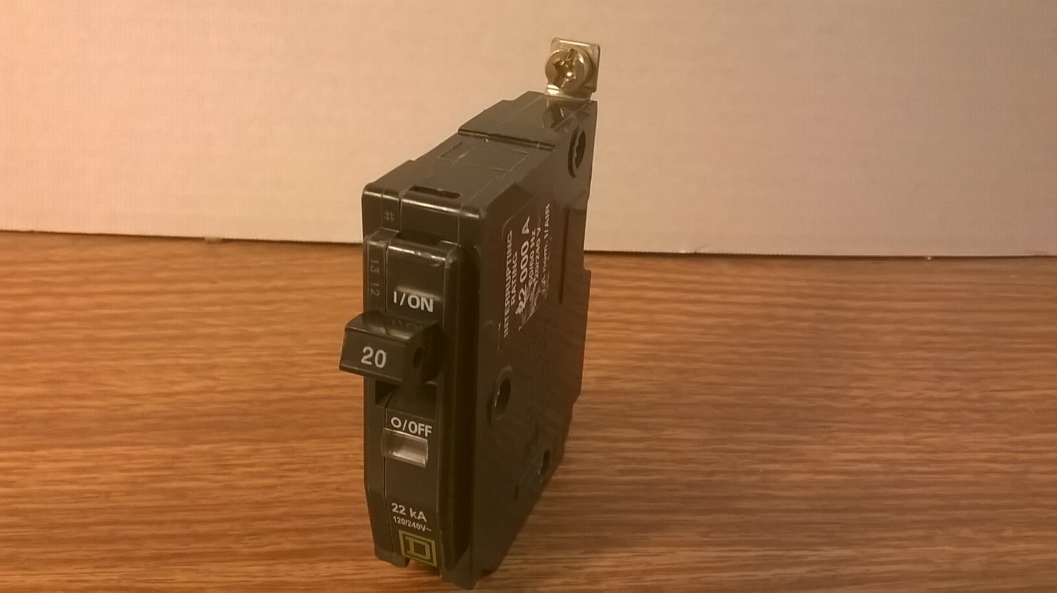 Square D QOB Circuit Breaker (QOB120VH) 20Amp 240Volt 1Pole 22kA *USED*