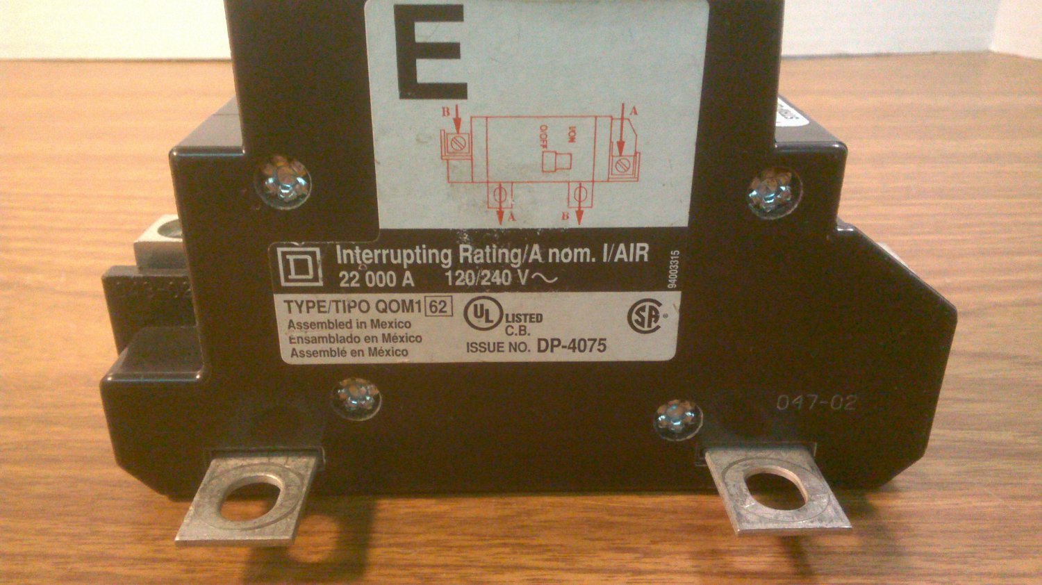 Square D QOM1 Circuit Breaker (QOM100VH8106) 100Amp 240Volt 2Pole 22kA ...