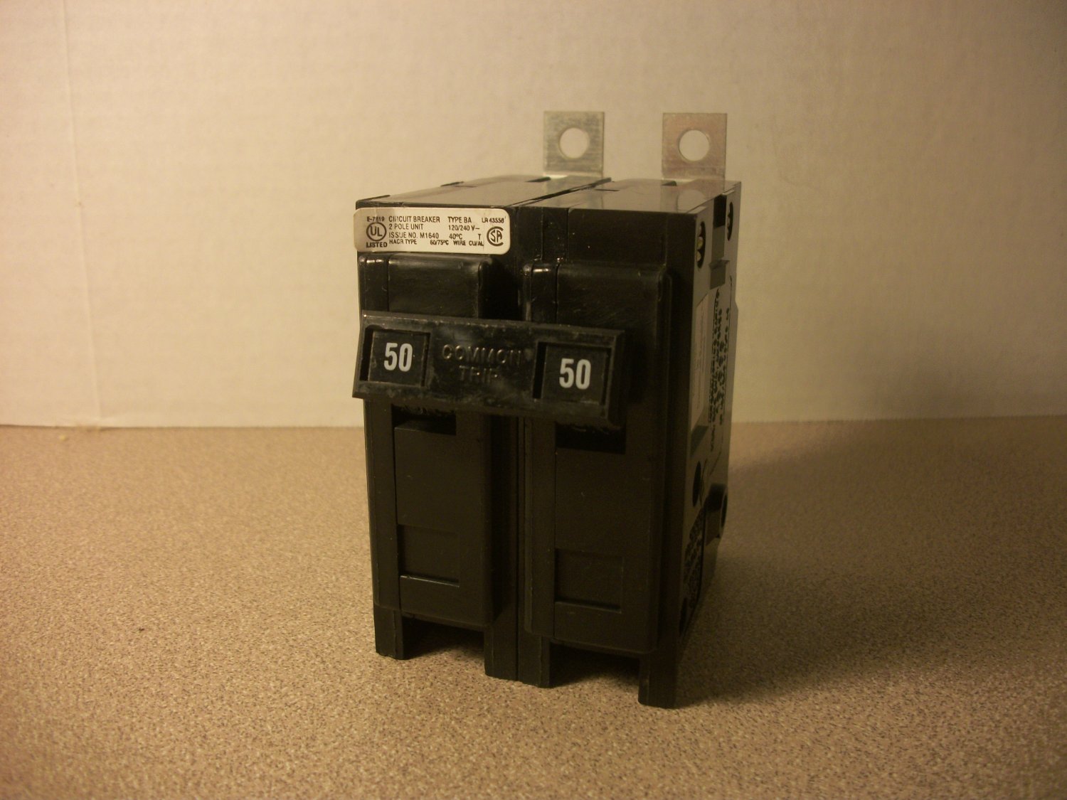 Cutler-Hammer BA Circuit Breaker (BAB2050) 50Amp 240Volt 2Pole 10kA *NOB*