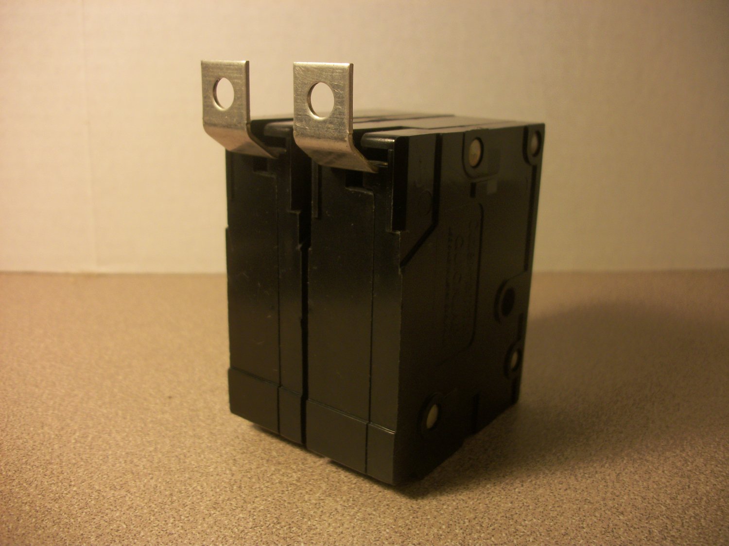 Cutler-Hammer BA Circuit Breaker (BAB2050) 50Amp 240Volt 2Pole 10kA *NOB*