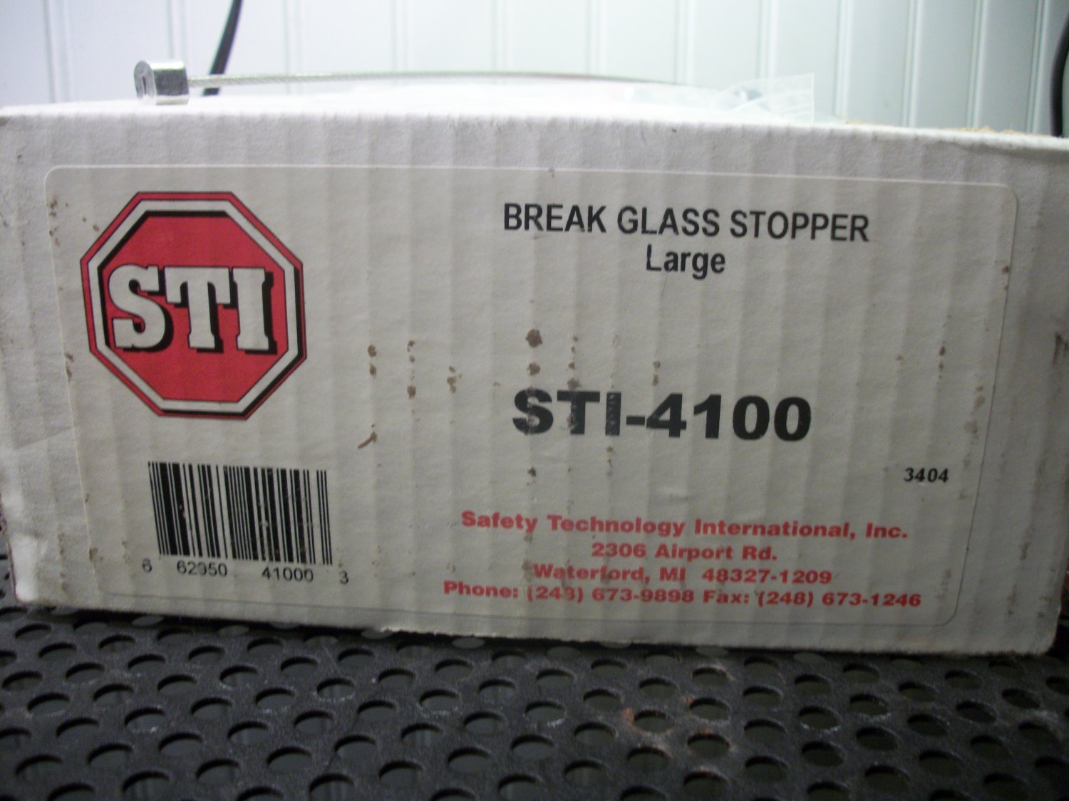 Safety Technology International STI Large Red Break Glass Stopper (STI ...