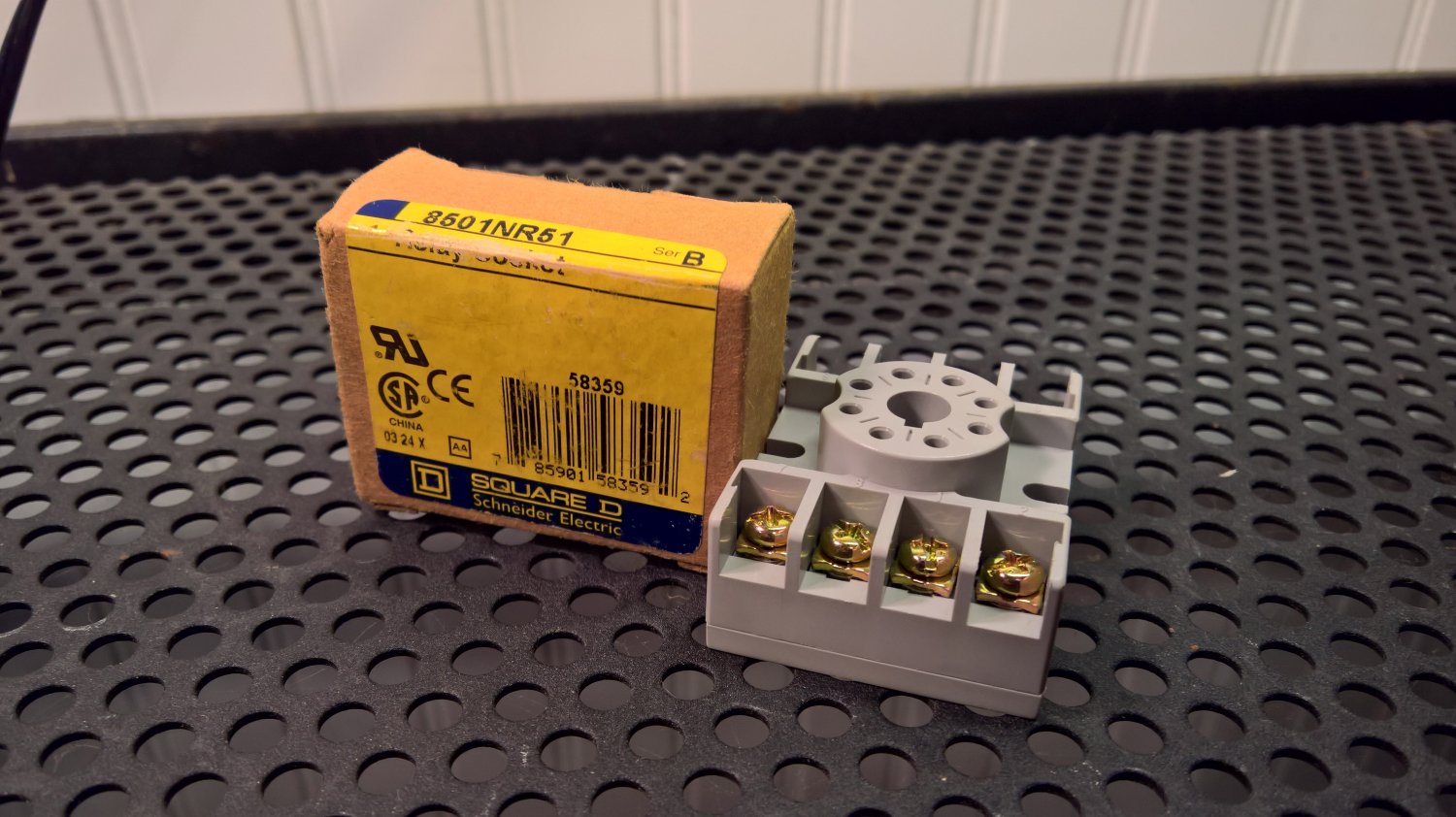 Square D Relay Socket (8501NR51) 10Amp 600Volt *NIB*