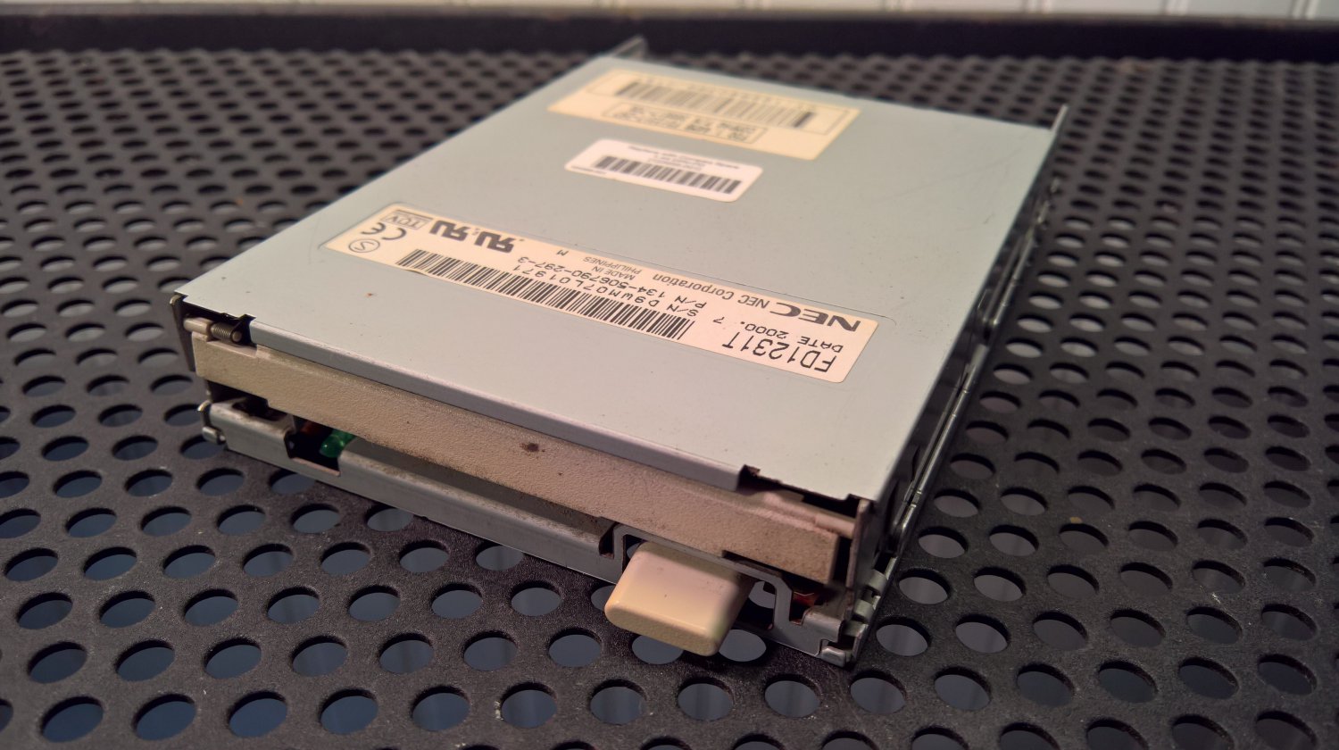 NEC Compaq 388617-706 3.5" Floppy Disk Drive 1.44MB (FD1231T-297) *USED*