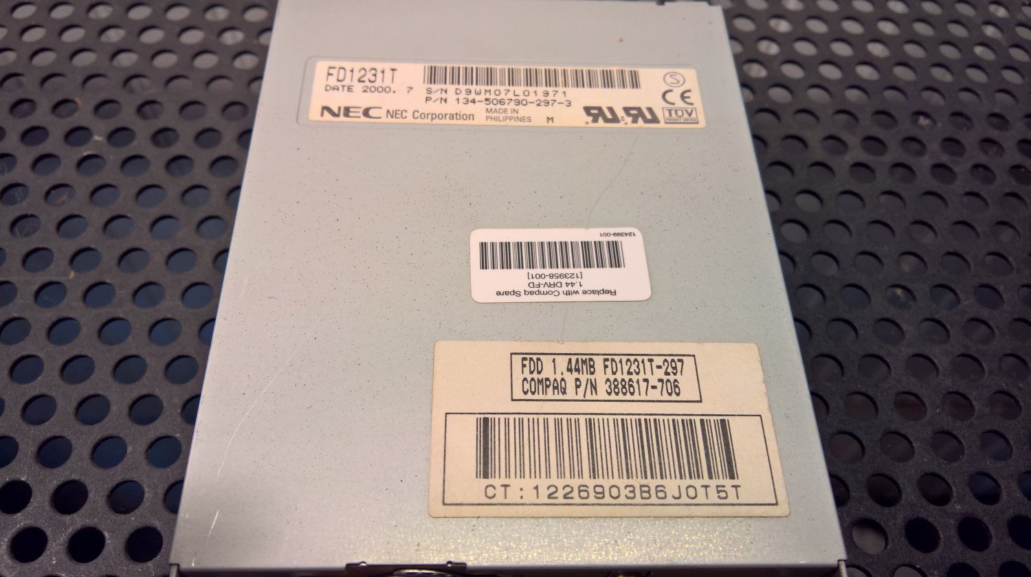 NEC Compaq 388617-706 3.5" Floppy Disk Drive 1.44MB (FD1231T-297) *USED*