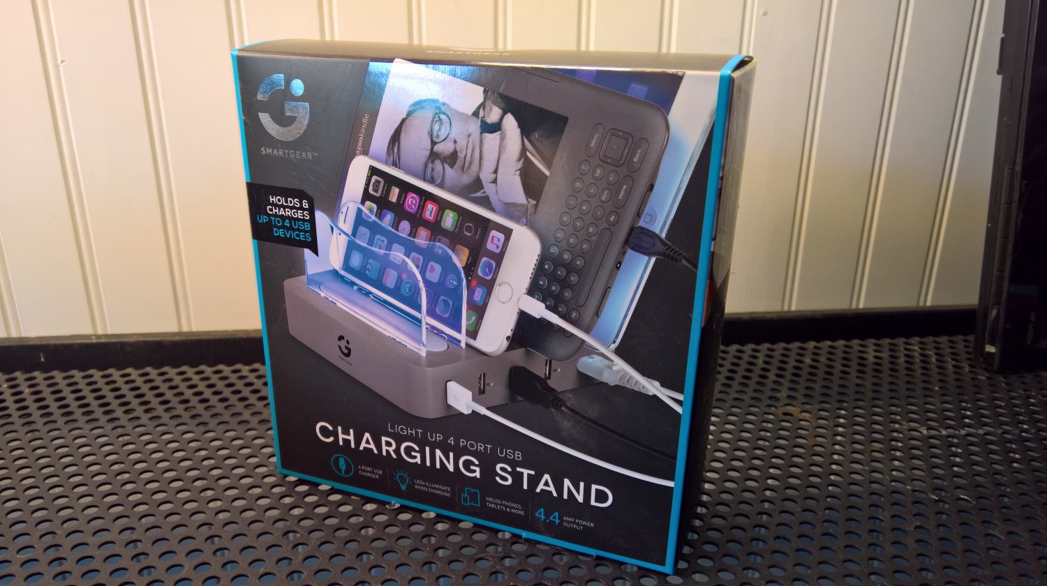 Smartgear LED Light Up 4 Port USB Charging Stand 4.4Amp (STG-6334-KB) *NIB*