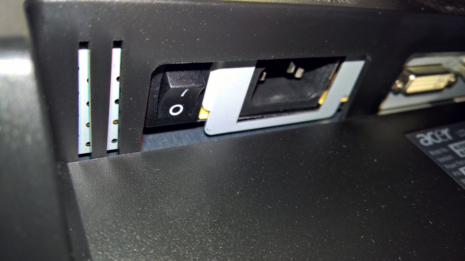 Acer 22" 1680 X 1050 800:1 Ratio Widescreen Flat Screen LCD Monitor ...