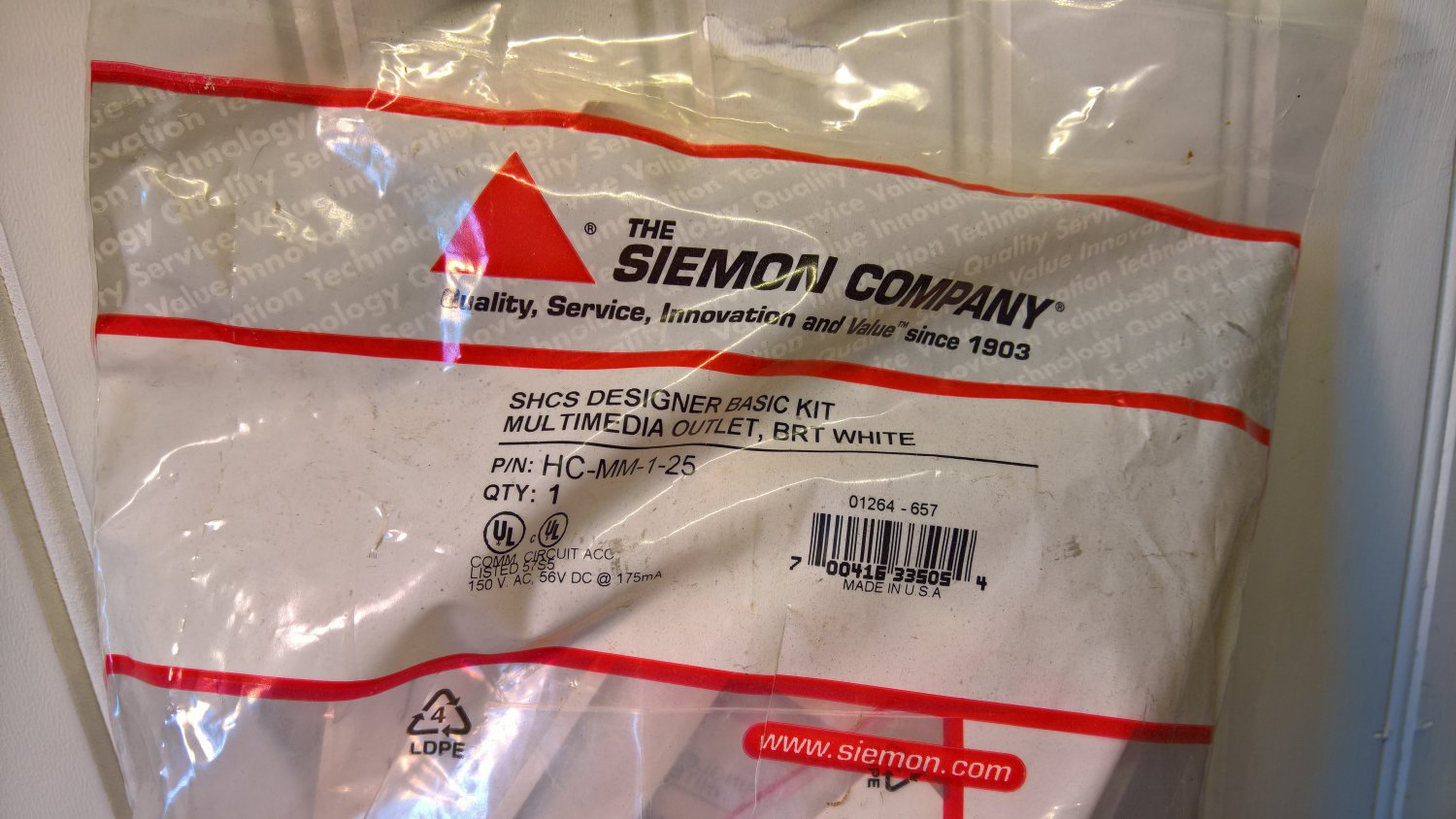 Siemon Company White SHCS Designer Basic Multimedia Outlet Kit (HC-MM-1 ...