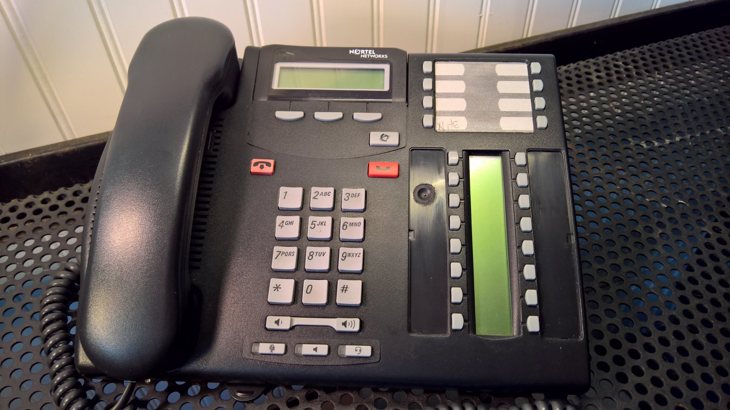 Nortel Charcoal Corded Professional Business Telephone (NT8B27/JAAAE6 ...