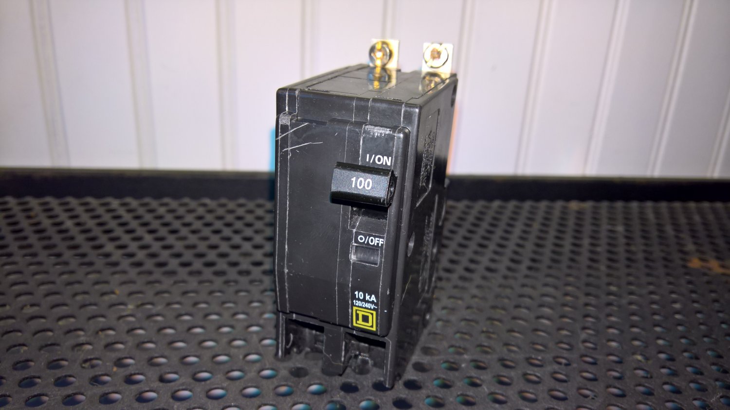 Square D QOB Circuit Breaker (QOB2100) 100Amp 240Volt 2Pole 10kA *USED*